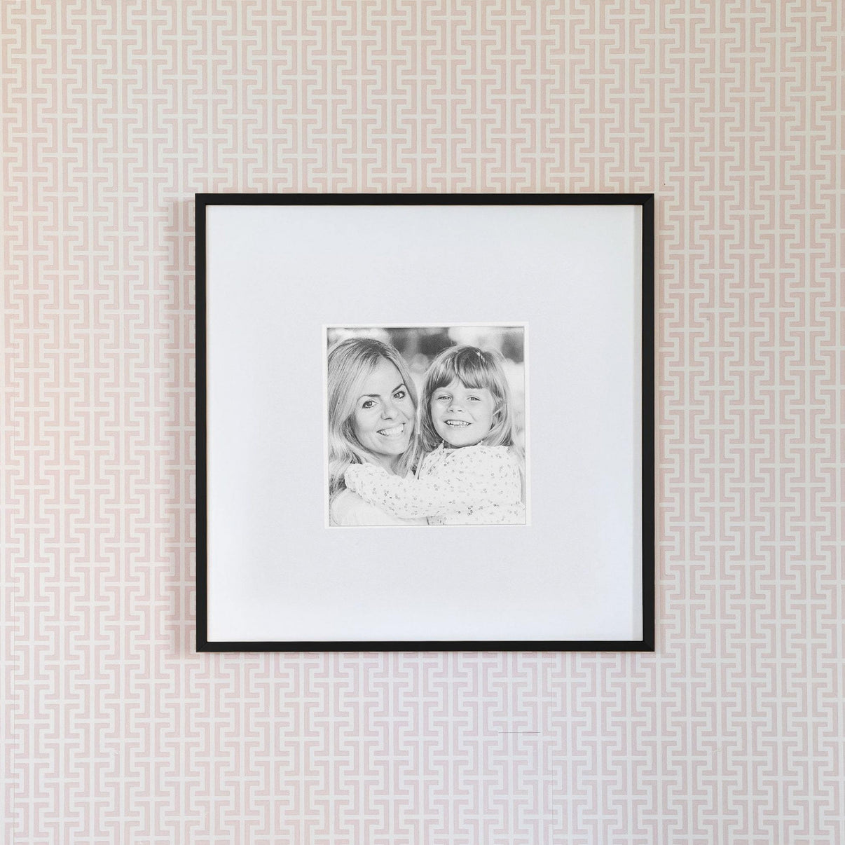 Single Aperture Black Wall Hanging Frame – Addison Ross Ltd UK